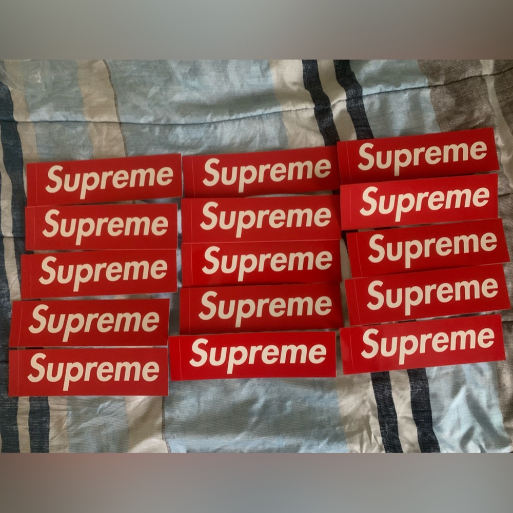 15 Supreme Logo Stickers - Gem